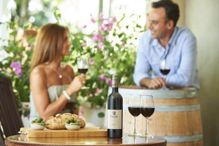 Contact - Pinelli Estate